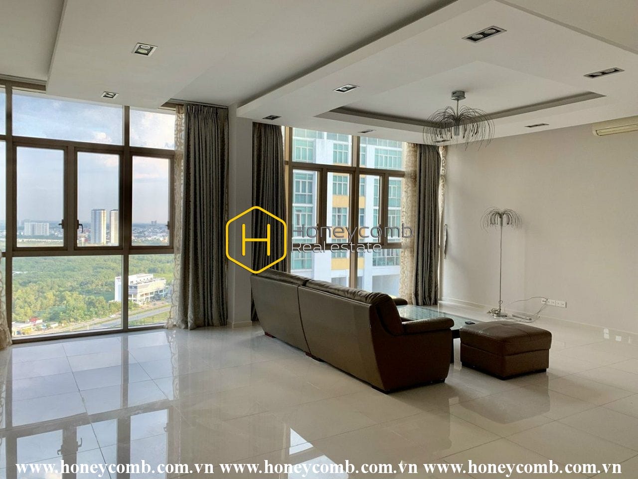 Discover The Eco-friendly Beauty Of This The Vista Apartment